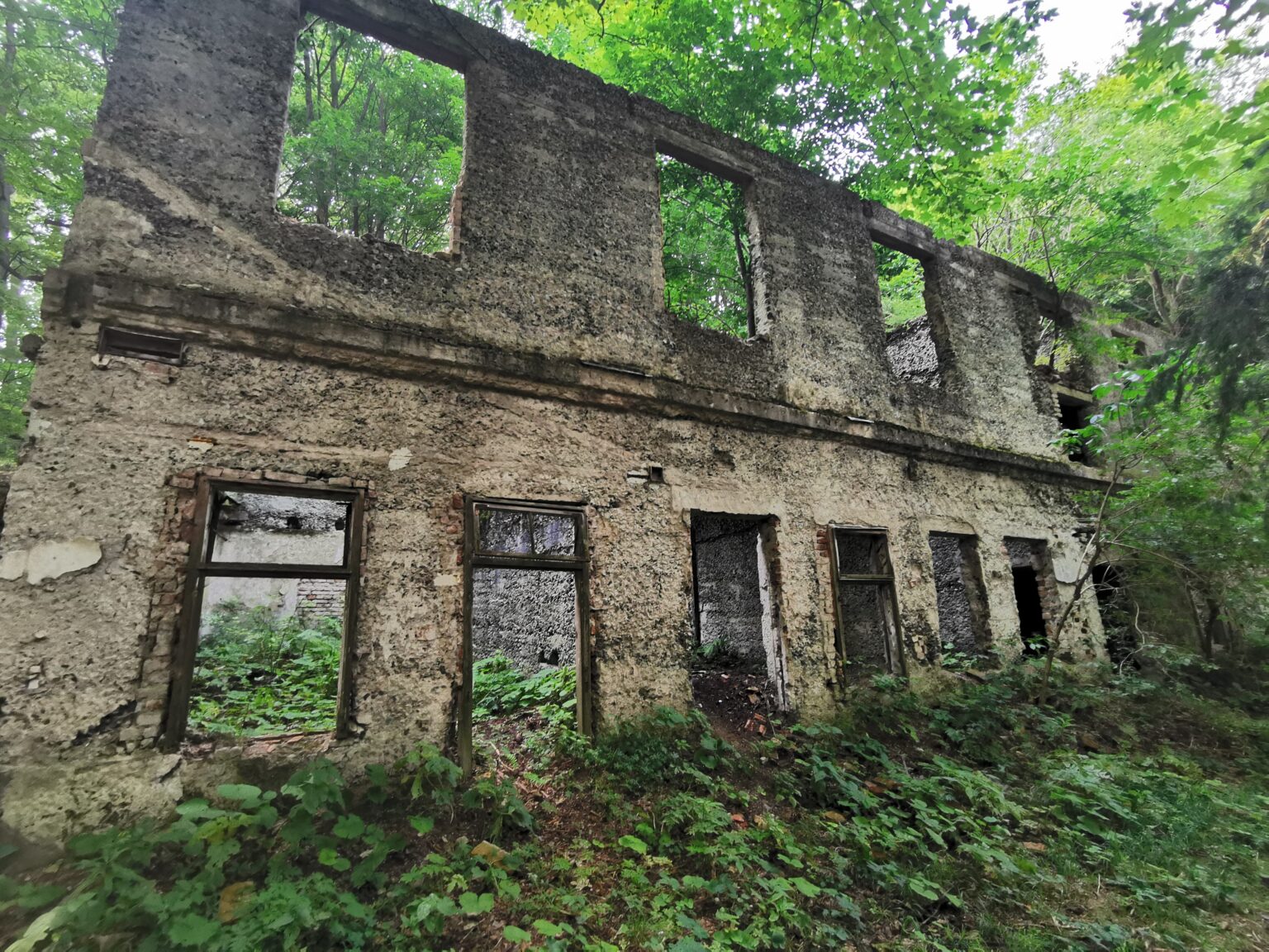 The tragic love story behind the Brestovac Sanatorium in Zagreb ...